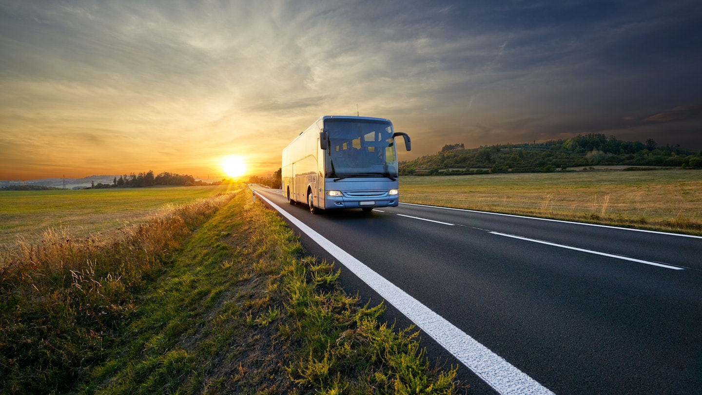 Top Tips for a Successful Cross-Country Bus Road Trip from Georgia to ...